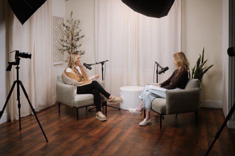 15 Podcast Room Setup Ideas: How to Build the Perfect Studio at Home ...