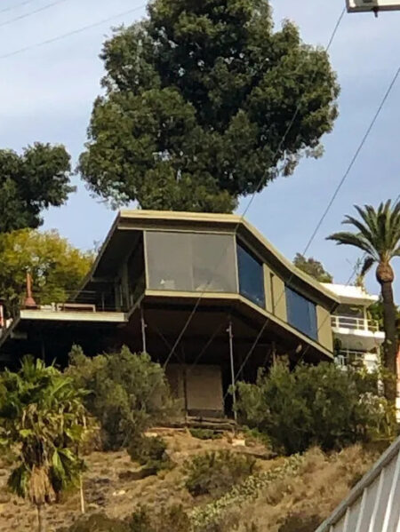 Inside Harry Bosch’s House from "Bosch" (Location & Inside) - Corby Homes