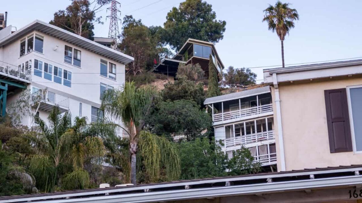 Inside Harry Bosch’s House from "Bosch" (Location & Inside) - Corby Homes