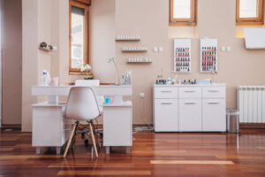 13 Small Nail Room Ideas for a Functional and Fabulous Space - Corby Homes