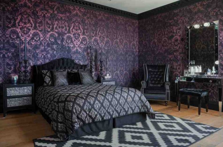 17 Goth Room Ideas For Turning Your Room Into A Midnight Masterpiece ...