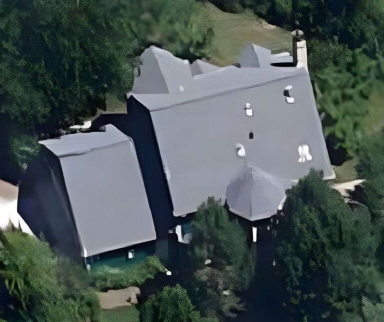 Dave Chappelle House: Inside the Comedian's Private Ohio Estate - Corby ...