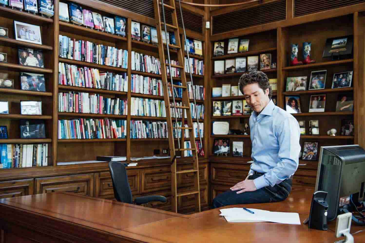 Joel Osteen House Tour: Peek Inside The Pastor's $10.5M Luxury Lake Mansion - Corby Homes