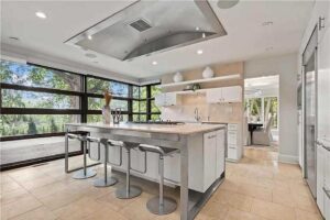 Patrick Mahomes House Tour: Inside the $8M NFL Star's Lavish Mansion ...