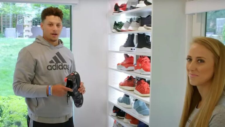 Patrick Mahomes House Tour: Inside the $8M NFL Star's Lavish Mansion ...